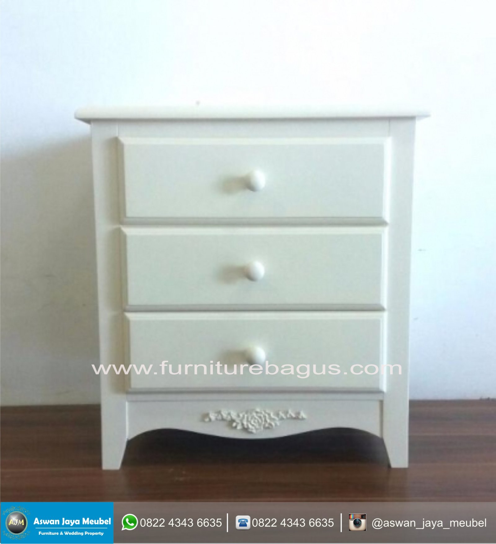 Meja Kamar Snow White Terbaru - Aswan Jaya Meubel